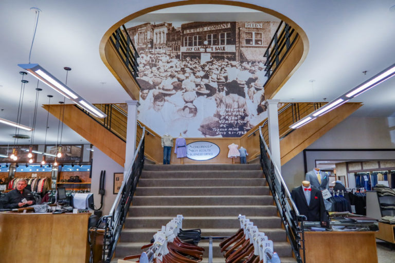 How to Do Tupelo, Mississippi Like a King (and The King)