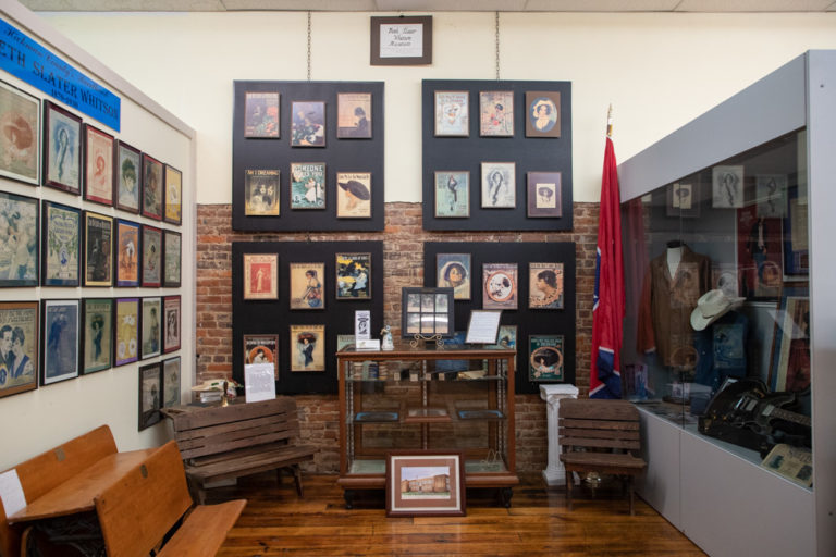 Nashville Day Trip: Visit Centerville, the Home of Minnie Pearl