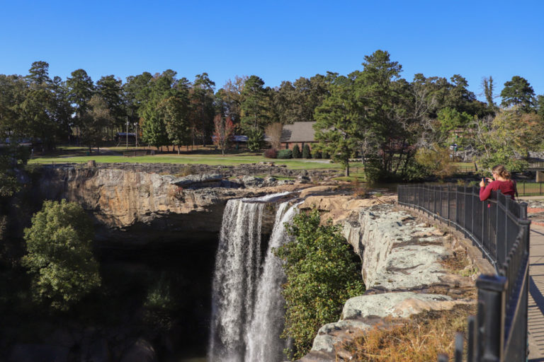 Explore the South's Cultural Heritage via the North Alabama Mural Trail